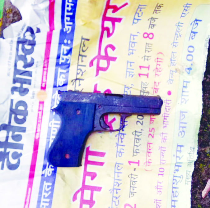 Police nab man with pistol - The Shillong Times