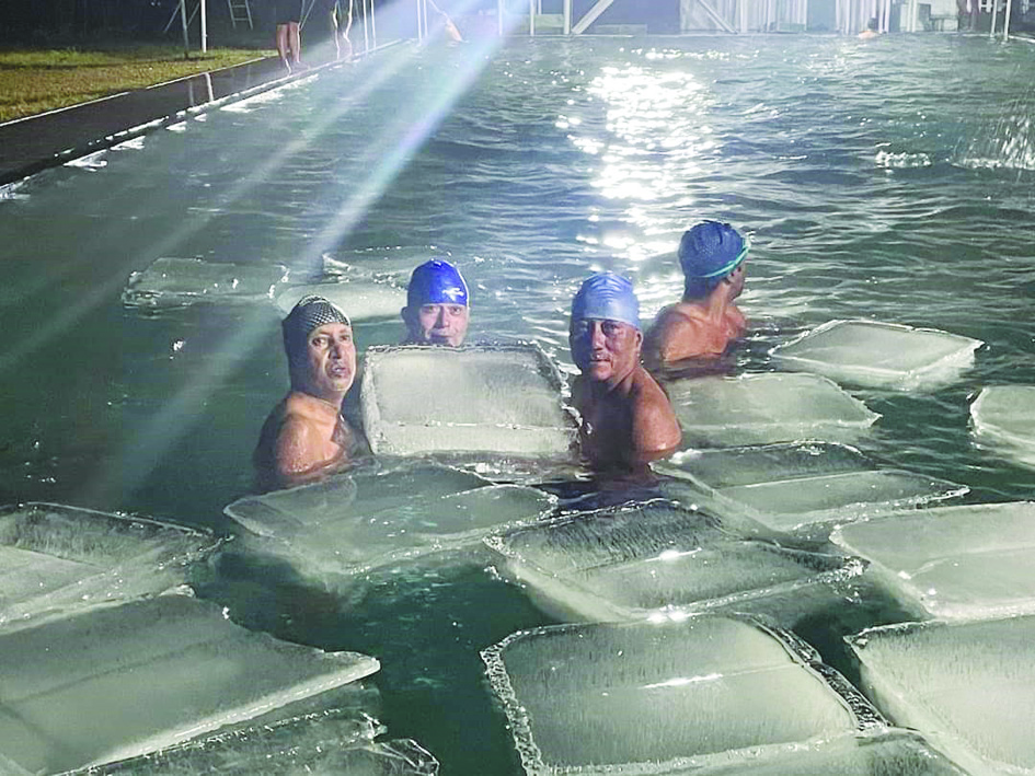 ‘Midnight madness’: Swimmers ring in the New Year with icy swim - The ... ‘Midnight madness’: Swimmers ring in the New Year with icy swim - The ...