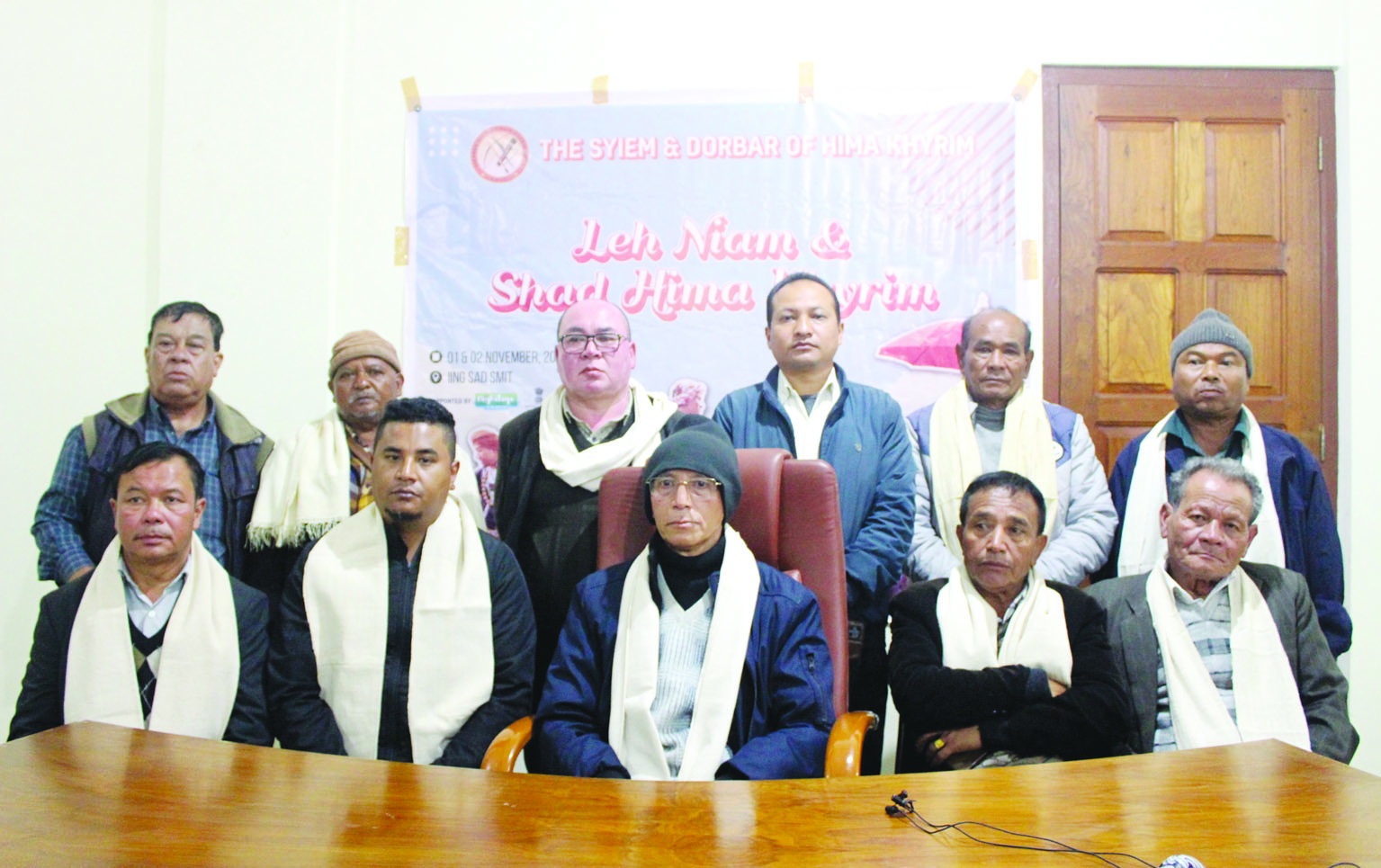 (Centre) Syiem of Hima Khyriem Balajied Syiem briefs media persons ...