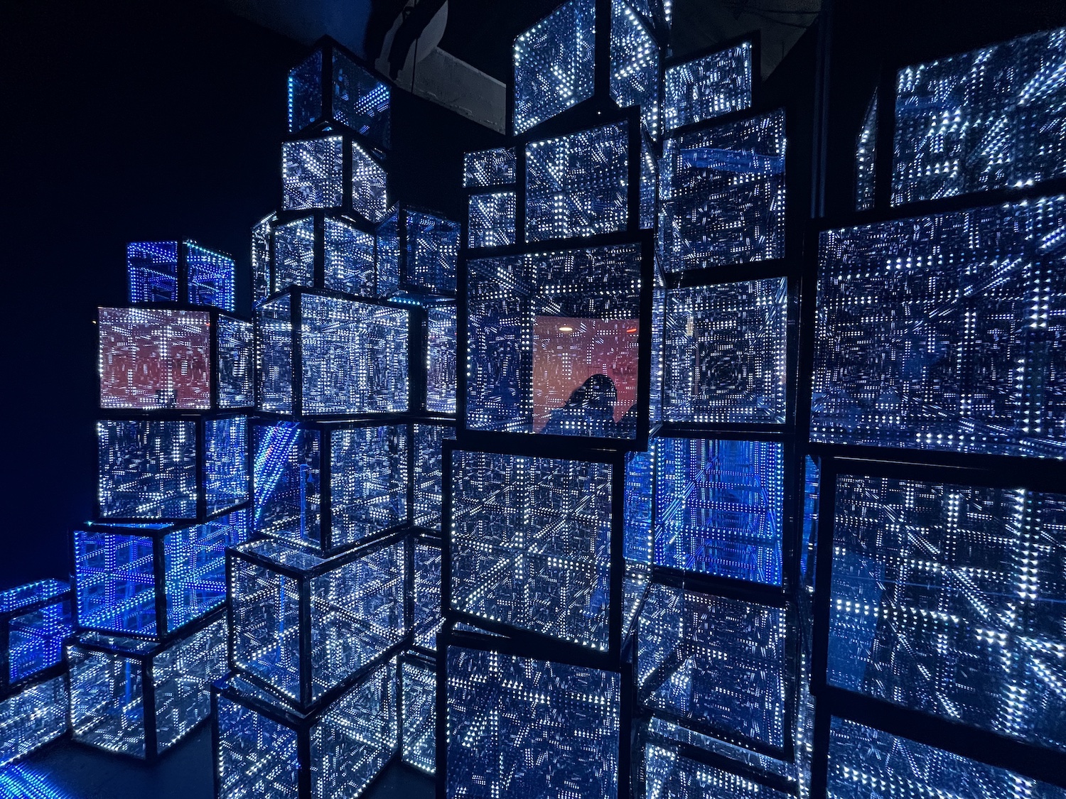 WNDR Museum: Chicago’s futuristic world of fantasy, colour and ...